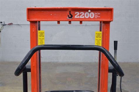 2008 Interthor Elfs Electric Lift Stackers 2 200 Capacity Boggs Equipment