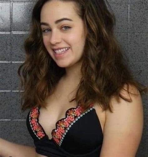 Wanna Squeeze Them Badly Rcobrakaiwomen