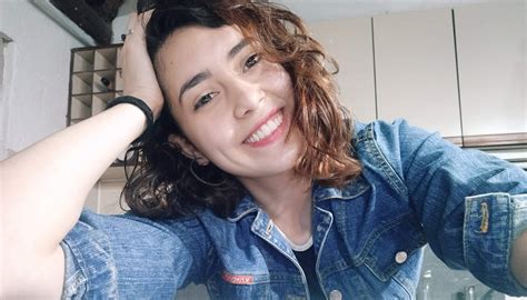 Smiling 😁 Scrolller