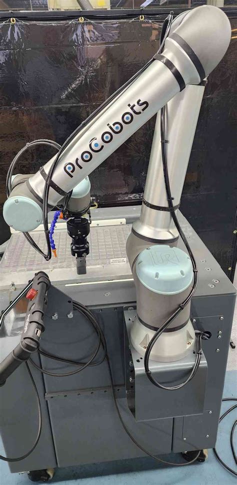 Universal Robots Ur10e 2018 Profeeder Tending Stand Dual Hand E