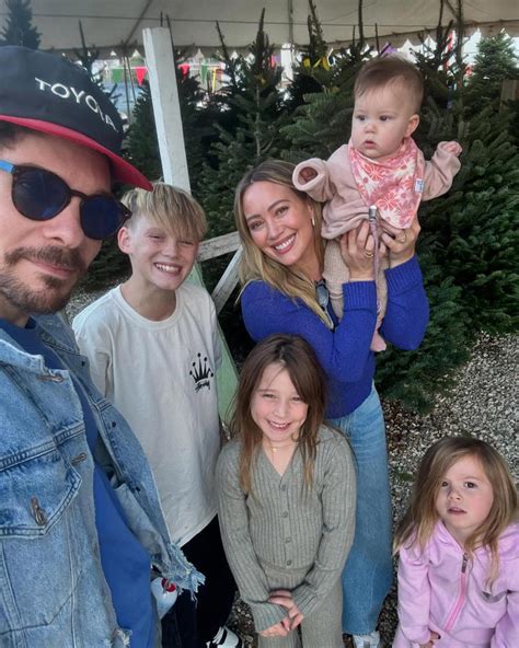Meet The Members Of The Mom Group Ashley Tisdale Branded Toxic And Mean