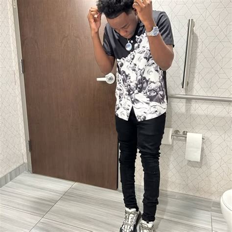 ‎انا فقط‎ Paiid Kels • Threads Say More