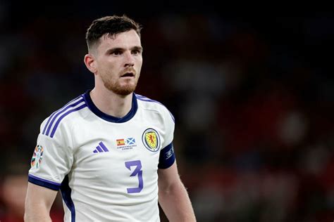 نگرانی در اردوی لیورپول؛ اندی رابرتسون در تیم ملی مصدوم شد عکس طرفداری