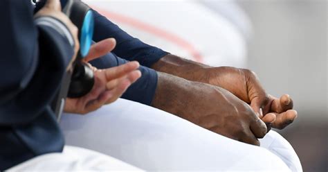 한화 6주 공백 플로리얼 임시 대체 외인 물색 중 중견수 수비 되는 선수 영입