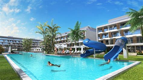 Courtyard Long Beach Iskele Döveç Construction