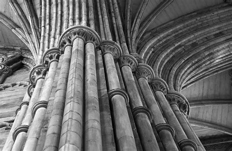 Clustered Columns Gothic Architecture Features Architecture Fashion