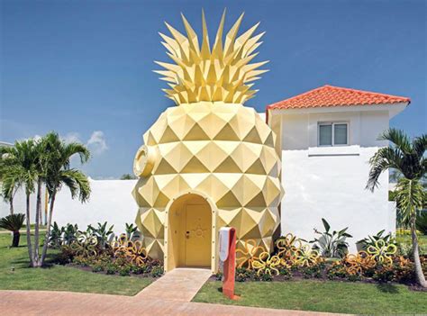 Real Life Pineapple Hotel For True Spongebob Fans Demilked