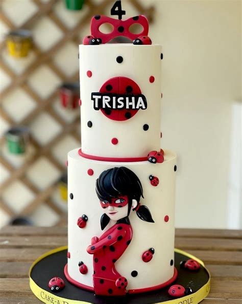 Bolo Da Ladybug Miraculous Cakes Ideas Ideias De Festa E Aniversário