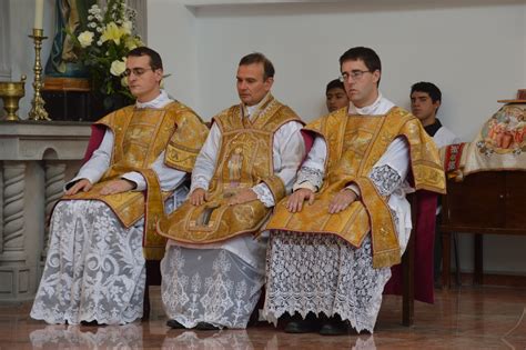 Ingreso De Nuevos Miembros A La Tercera Orden De La Fsspx 2017