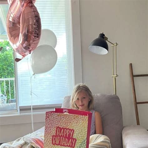 Instagram Video By 𝓹𝓻𝓮𝓼𝓵𝓮𝔂 S𝓶𝓲𝓽𝓱 👧🏼🍭 • Jun 1 2021 At 1134 Am