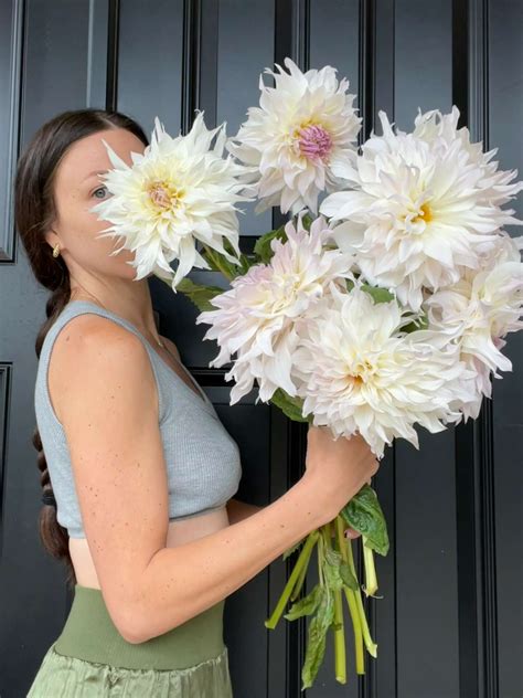 Meet Nicole Roach Canvasrebel Magazine