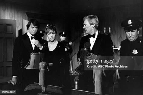 Golden Gate Cop Killer Photos Et Images De Collection Getty Images