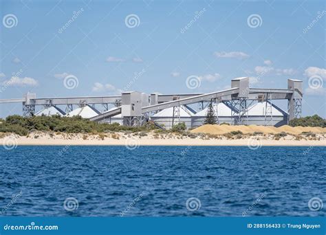 Grain Storage Facility At Bunbury Port Stock Image Image Of Crane