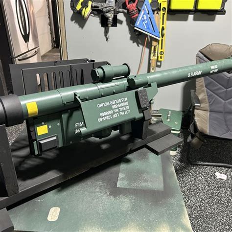🚀 Fim 92 Stinger Rocket Launcher Full Prop 11 Scale・ Stl File For