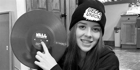 Inside Jessica Albas Dating History Before She Met Cash Warren Whom She Is Reportedly Divorcing