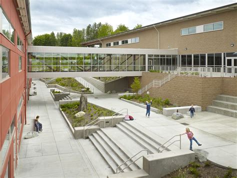 Pin By Jammi On House Exterior Modern Architecture Building School Building Design