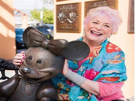 Russi Taylor Minnie Mouse Voice Actor Dies At 75 Entertainment