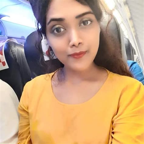 Srijoni Dey Srijoni Dey • Threads Say More