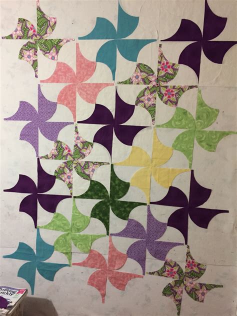 L Fair Quilts Indigo Spin Graduation Quilt