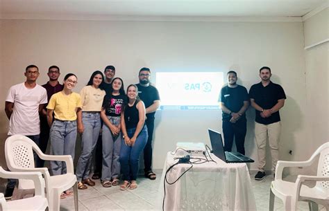 Formação Para Os Membros Da Pascom é Realizada Na Paróquia São