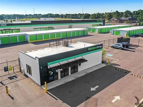 Storage Units In Memphis Tn At 4600 Millbranch Rd Extra Space Storage
