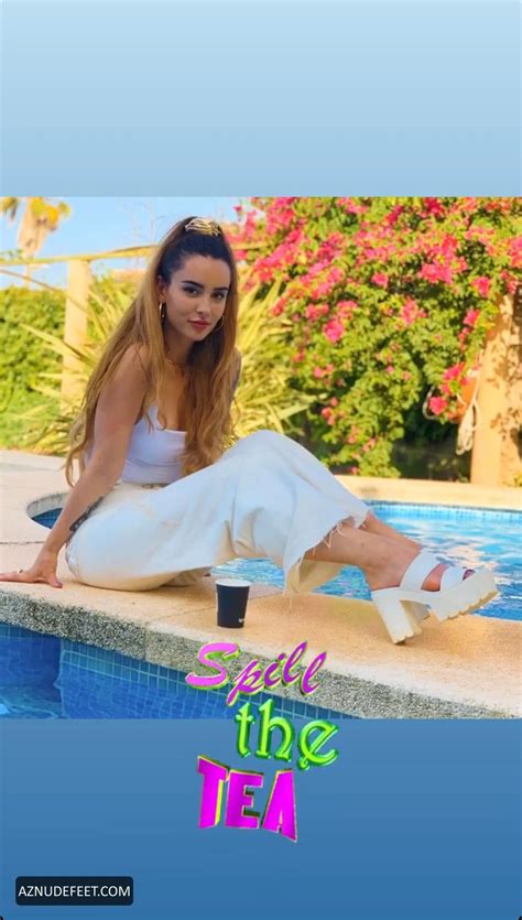 Ilira Feet Aznudefeet