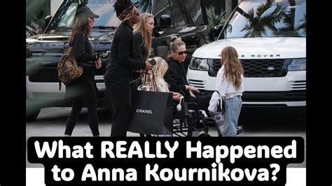 Anna Kournikova Sparks Health Fears After Being Spotted In Wheelchair