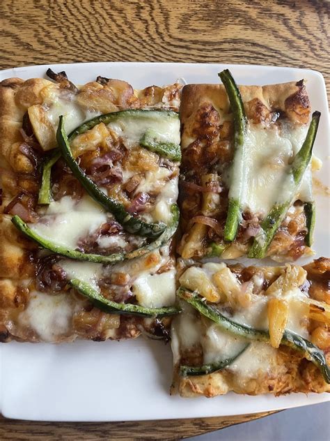 Bbq Pineapple Flatbread Rhellofresh