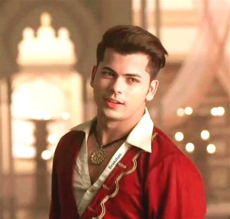 Pin On Aladdin Wallpaper Cute Celebrities Stylish Photo Pose Crush Pics