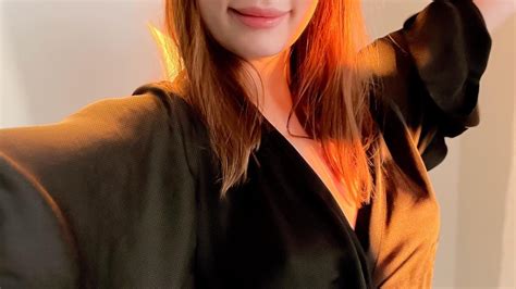 Najlepšia Amatérska Herečka Pre Dospelých Zoznámte Sa S Candy Magazín Pre Teba