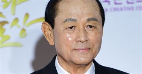 포토 성우 이근욱 은관문화훈장 주인공