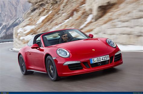 Detroit 2015 Porsche 911 Targa 4 Gts