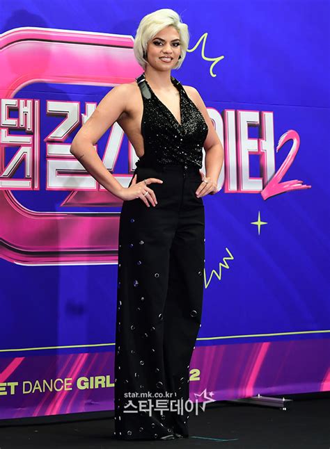 포토 커스틴 월드클래스 댄서