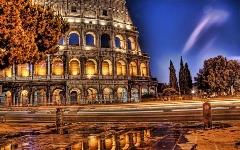 Colosseum At Night Wallpaper