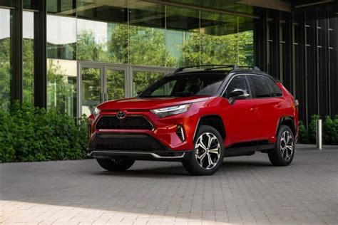 2025 Toyota Rav4 Hybrid And Plug In Hybrid Visual Tour Sleek Design