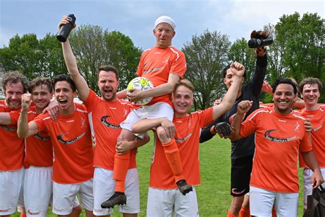 Marc Voetbalt Vijf Minuten In Eerste Elftal Van Zijn Club Een Droom Die Uitkomt Ik Laat Dit