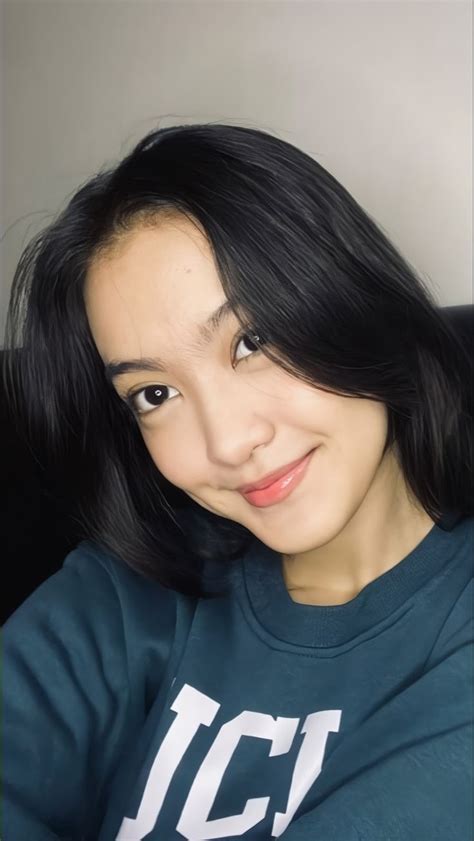 Greesel Jkt Wajah Gadis Orang Cantik Gambar Gadis Cantik
