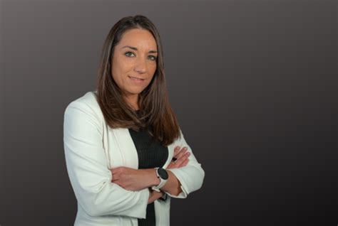 Emma Elson Alumna Del Máster Deaf Ub 2019 2020 Se Une A Impress Como Chief Legal Officer