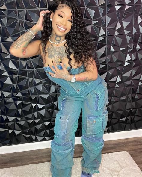 Beautiful R Sexyblackfemale