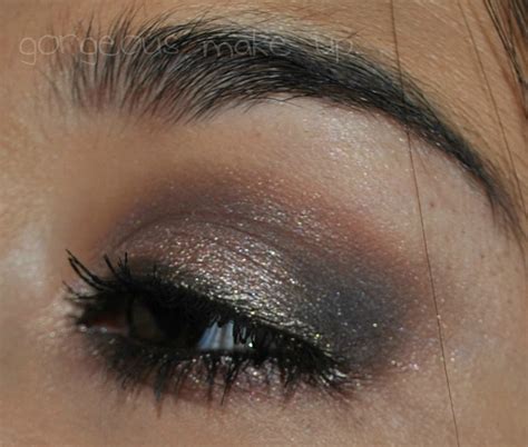 Gorgeous Make Up Look Naked Captive