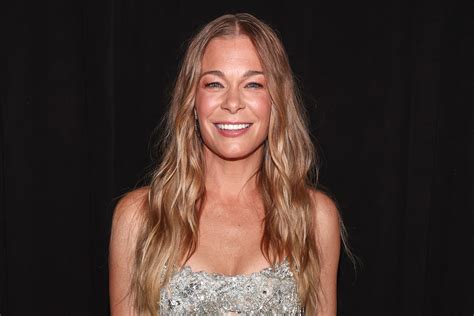The Wildly Romantic Lyrics Of Leann Rimes “how Do I Live ” Explained