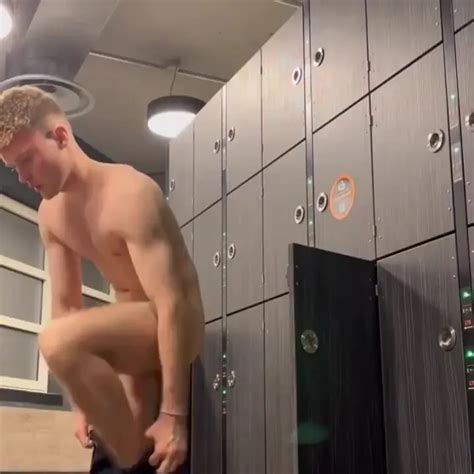 Showers And Locker Rooms Locker Star In Italiano