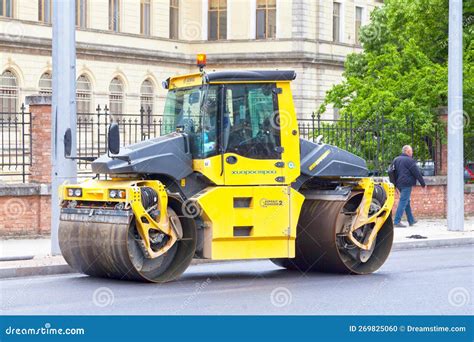Bomag Compactor Smoothing The Asphalt Editorial Image 269825060