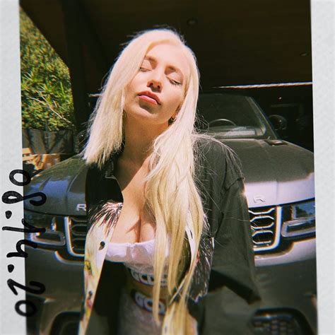 Ava Max R Celebswithbigtits