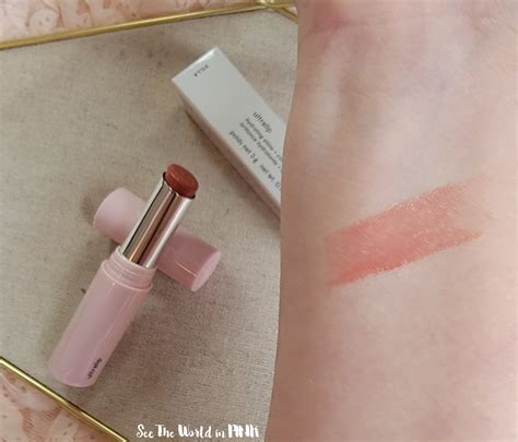 Finally Trying Glossier Ultralip High Shine Lipstick With Hyaluronic