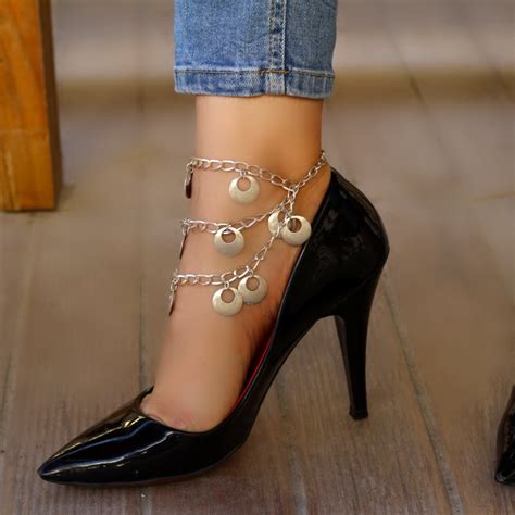 The Joy Of Wearing Ankle Bracelets The Streets Fashion And Music