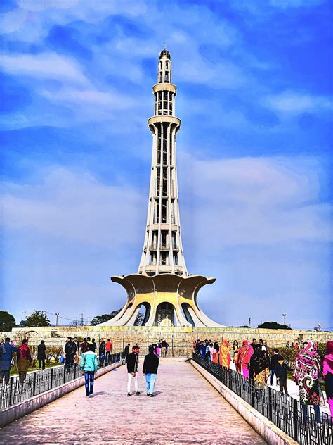 Minar E Pakistan Pictures Download Free Images On Unsplash