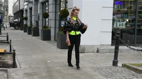 5 Hot Sexy Sarsa Markiewicz Bikini Pics