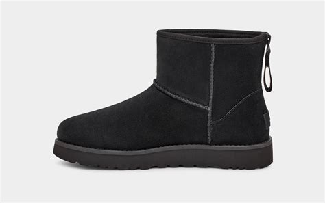 Classic Mini Logo Zip Boot Ugg®
