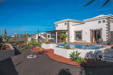 Casa Bonita Luxury Holiday Rental Villa In Playa Blanca Lanzarote